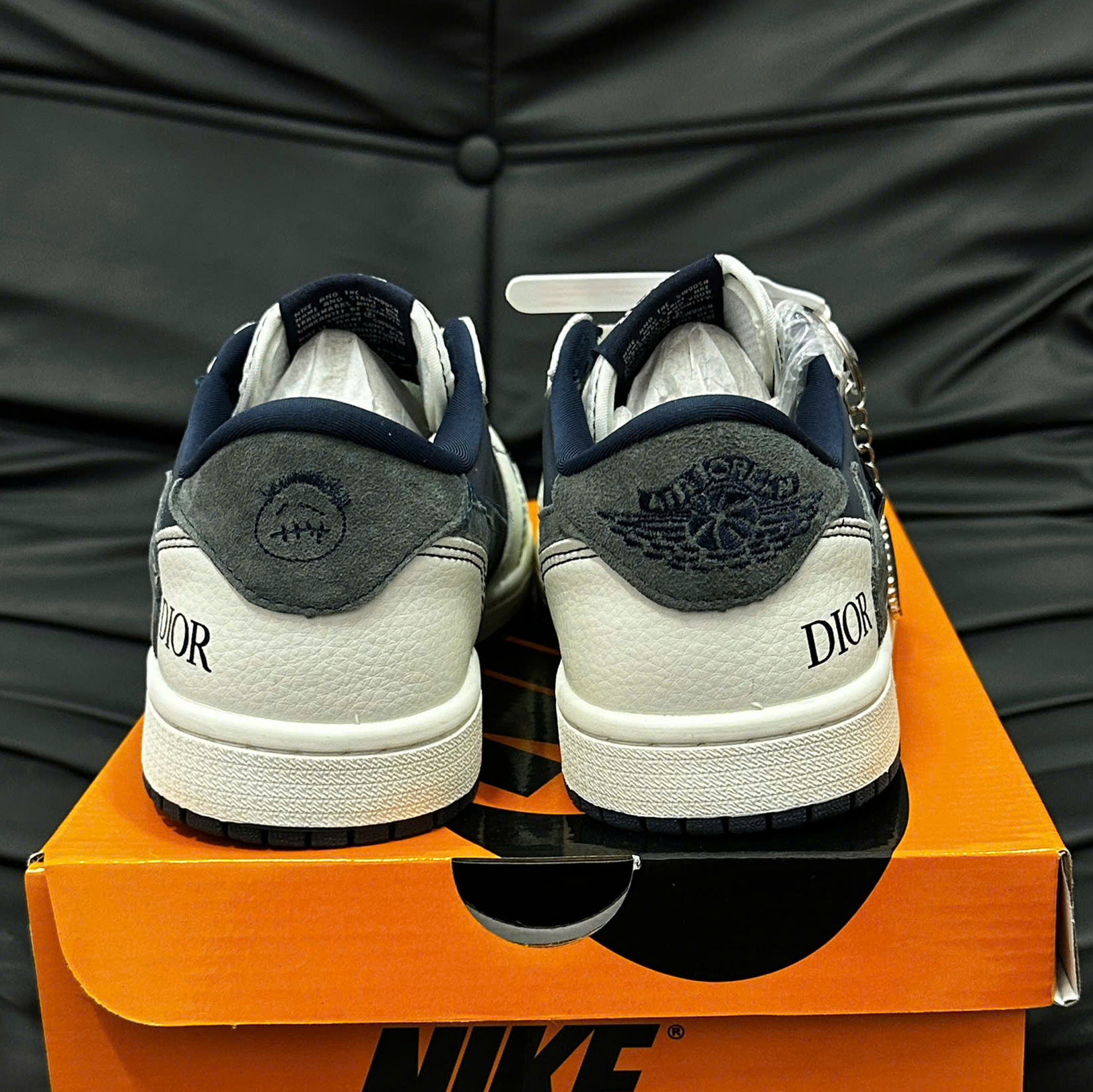 Travis Scott Jordan Low x Dior – Giày PHẠM